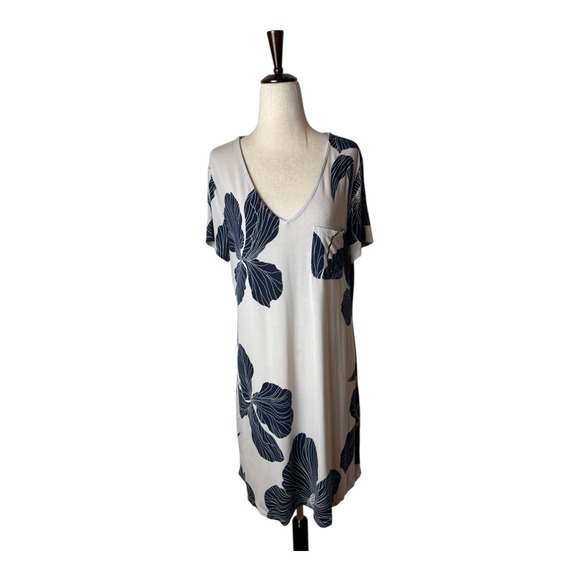 Soma | Intimates & Sleepwear | Soma Nightgown Women Small Ivory Black ...